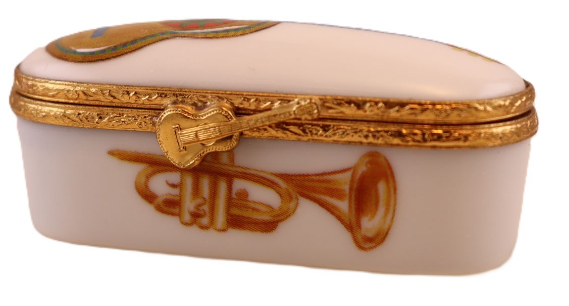 SKU# 5269 - Oblong Box with Music Instruments decals. – www.limoges.com